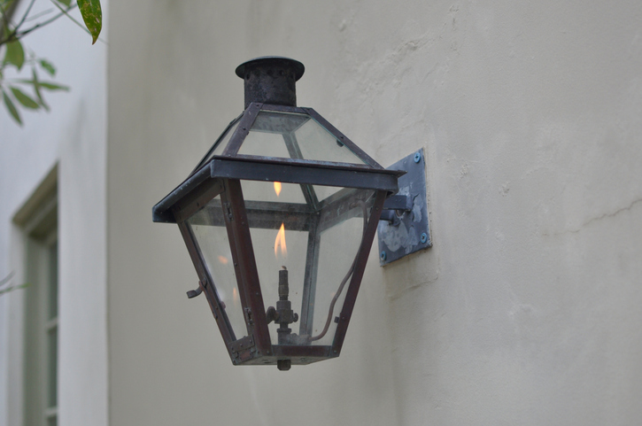 How to Boost Curb Appeal and Safety with Outdoor Gas Lights