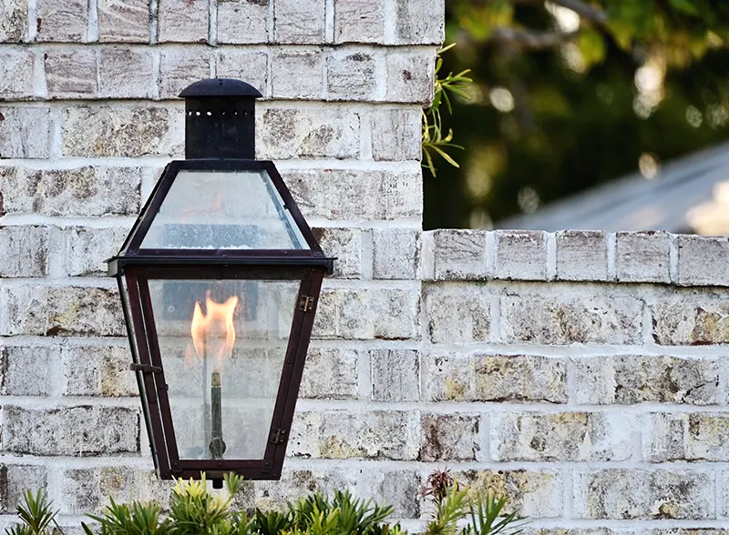 The Art of Selecting the Perfect Gas Lantern for Your Home